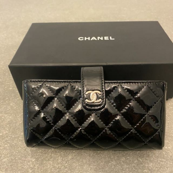 CHANEL | Bags | Chanel Mini Wallet | Poshmark